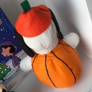 Peanuts | Toys | Peanuts Holiday Bundle | Poshmark